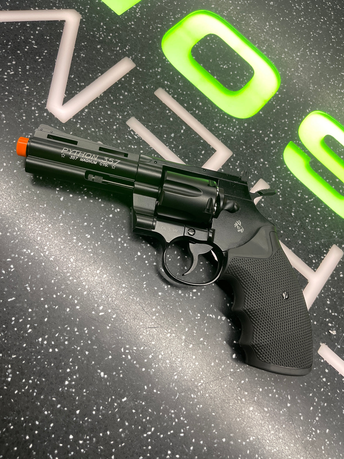 Colt Python Full Metal .357 Magnum High Power Airsoft CO2 Revolver by ...